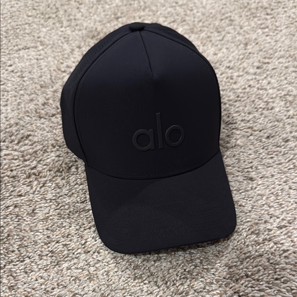ALO Yoga | Accessories | Alo Yoga Black Mens Cap | Poshmark